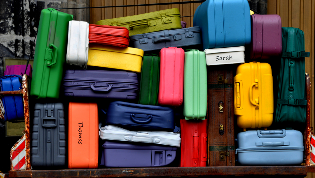 The best kind of suitcase for every type of traveler - The Travel Fairies