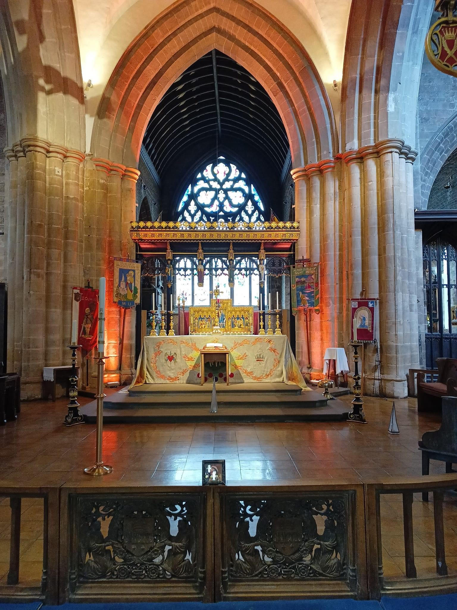 Chesterfield’s Crooked Spire - The Travel Fairies