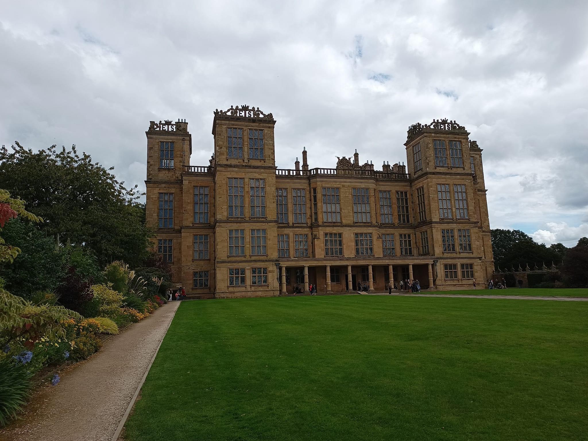 A History of Hardwick Hall - The Travel Fairies